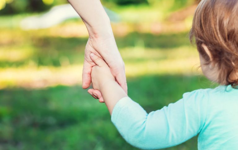 7 Ways To Accommodate Little Kids at a Funeral - Modern Loss